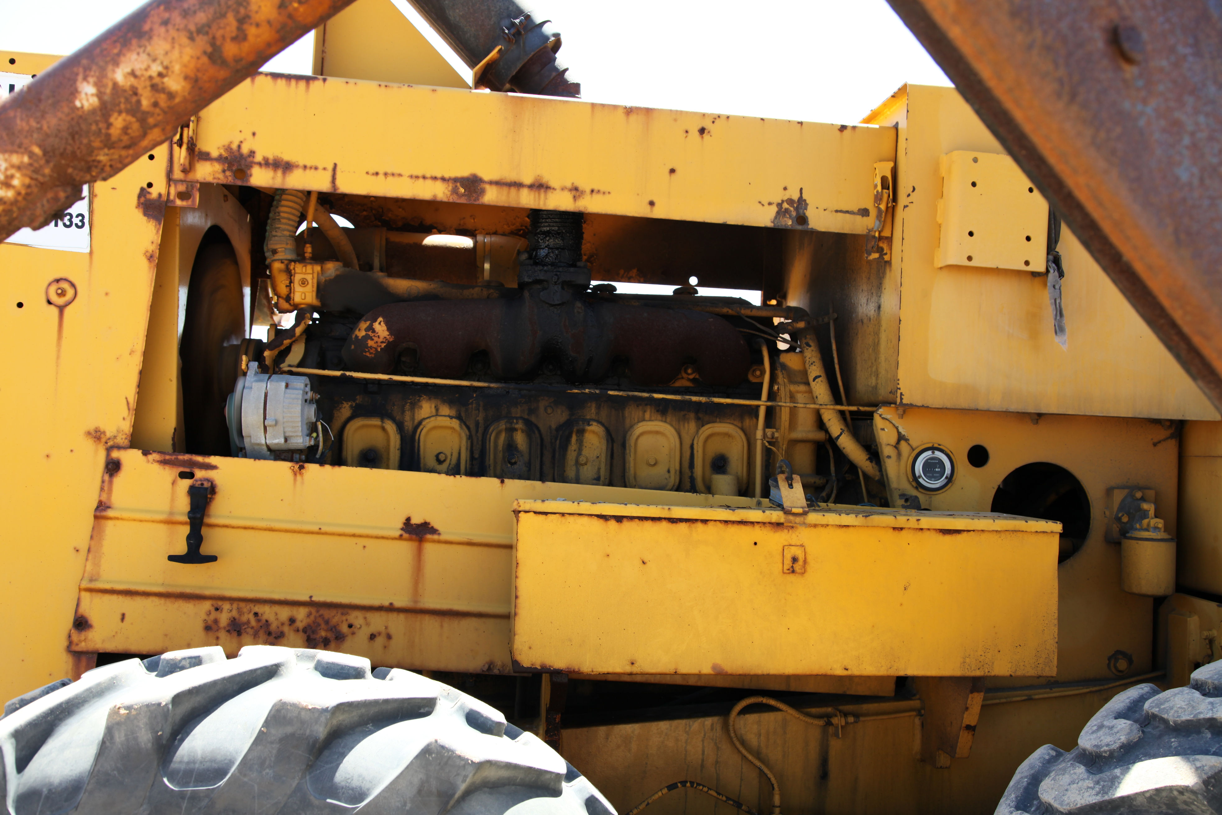 1976 Wabco 555 Road Grader – Better2BU